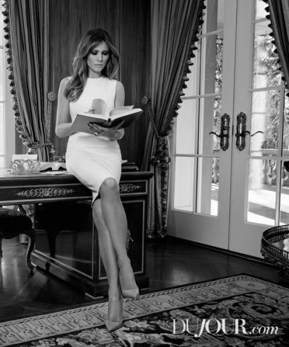 Did Melania Trump Copy Her Husband's Signature... or what ...